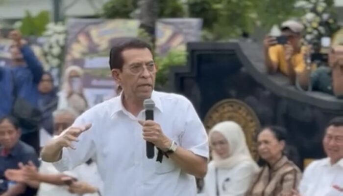 Pengajar Unair Melakukan Aksi Solidaritas untuk Prof BUS - INAnews
